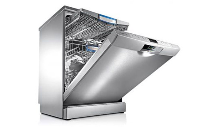 Warum zeigt mein Bosch / Siemens Geschirrspüler den Fehlercode E01 an?